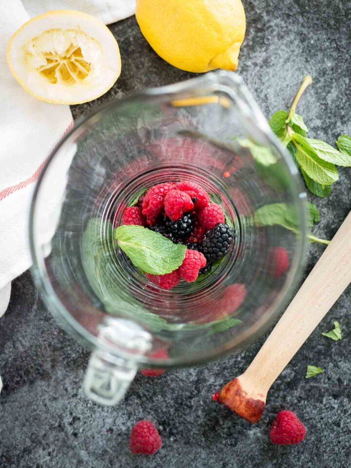 Homemade Raspberry Lemonade Recipe - Plated Cravings