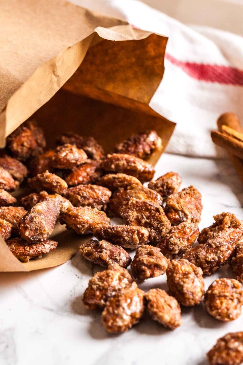 Easy Cinnamon Candied Almonds - Plated Cravings