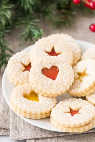Traditional Linzer Cookies - Plated Cravings